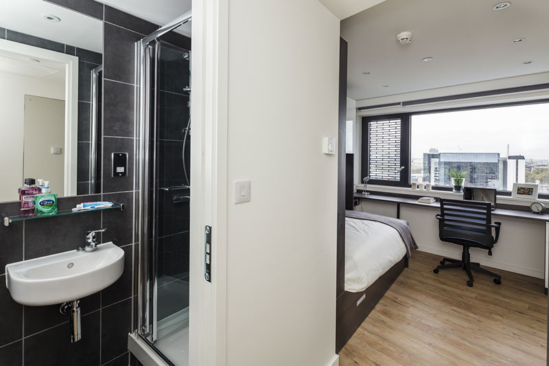 Boarding | Day & Boarding College, London | DLD College London