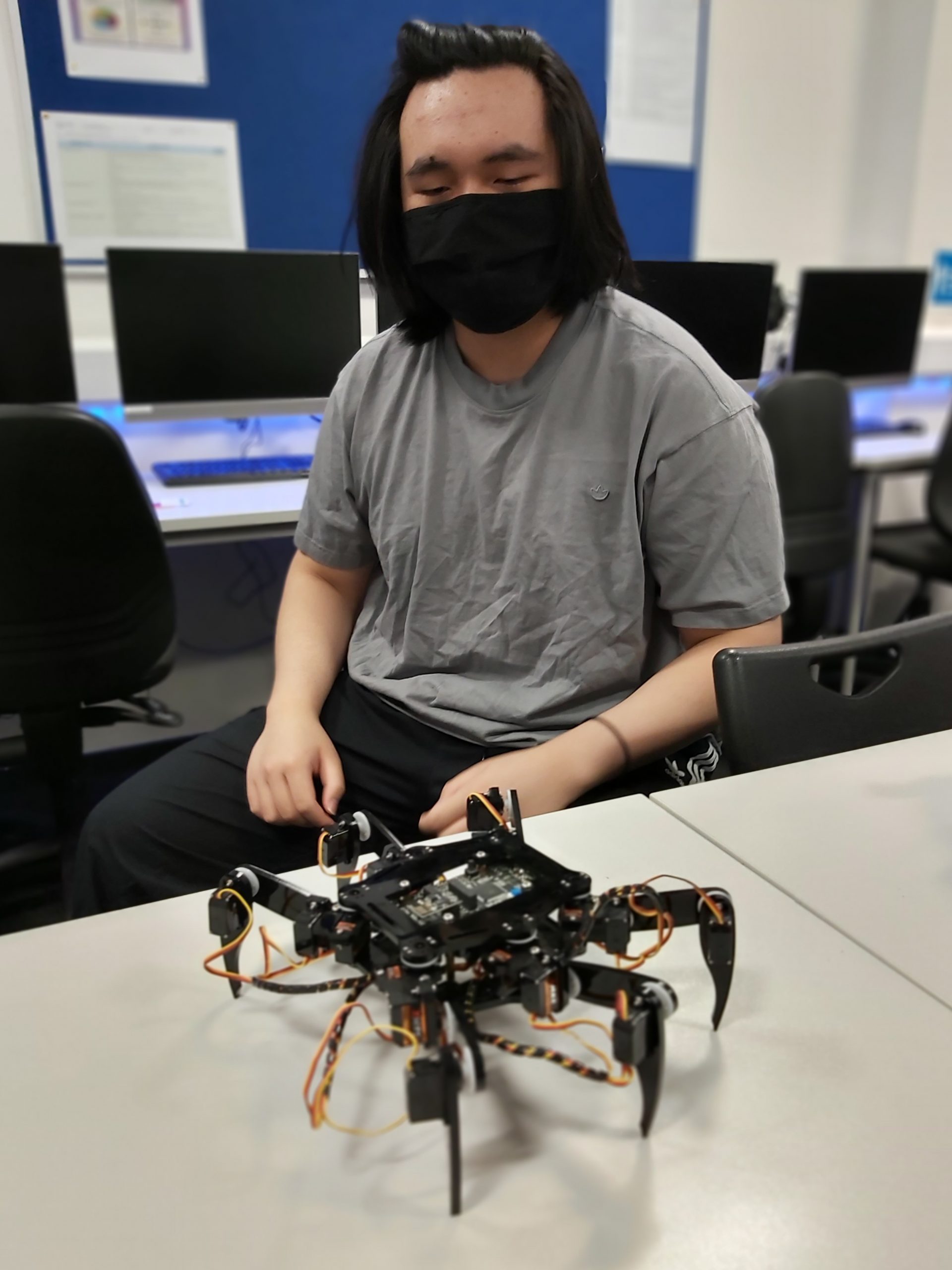 Computer Science student builds a robot | DLD College London