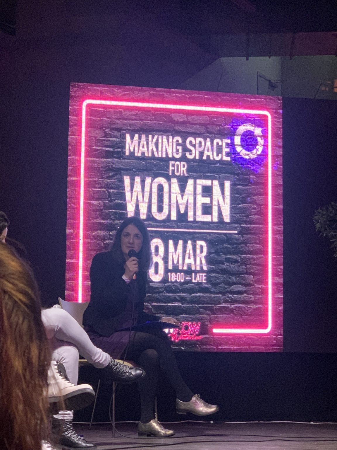 Making Space for Women in STEM | DLD College London