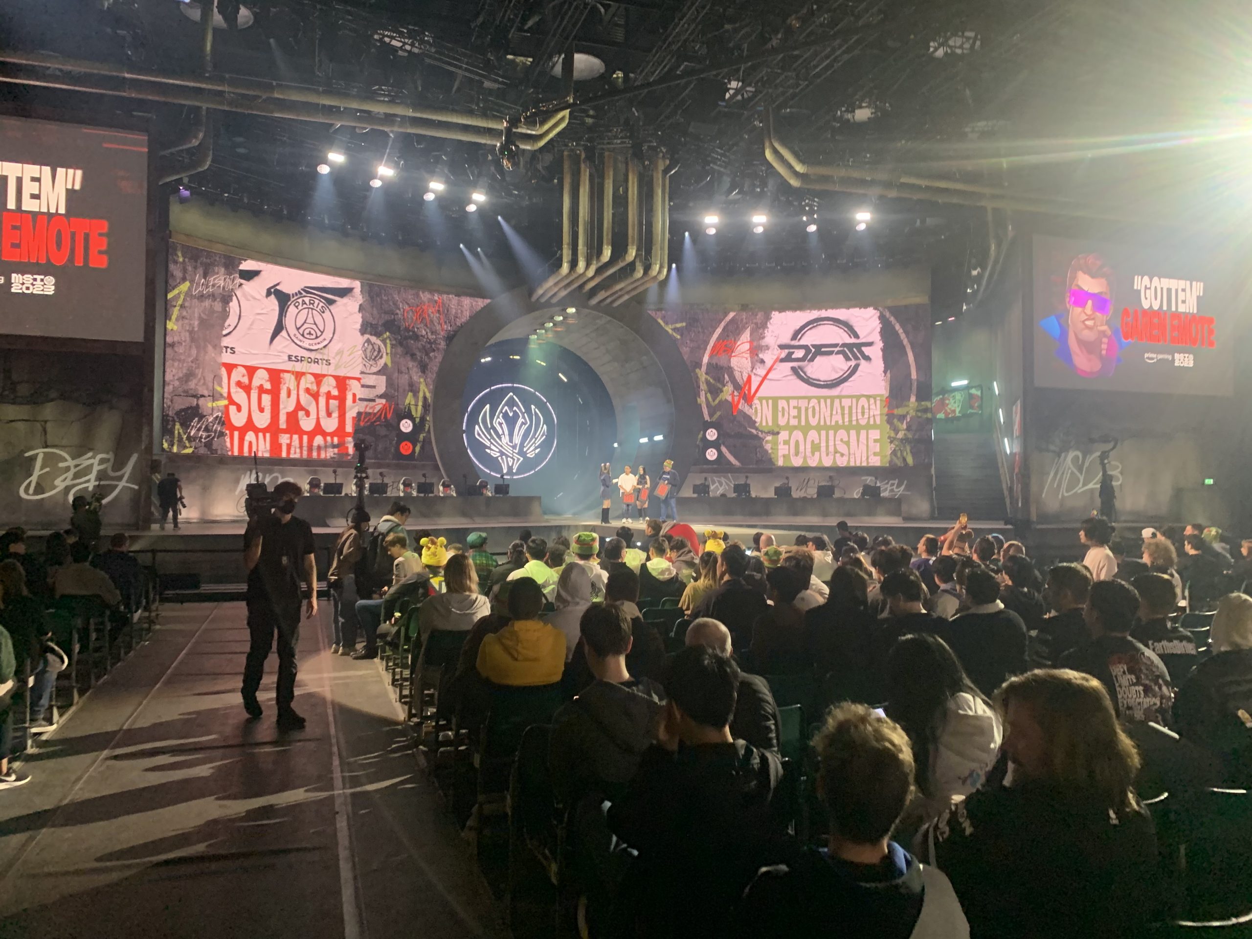 DLD LoL Team Visit MSI 2023 at Queen Elizabeth Olympic Park | DLD ...