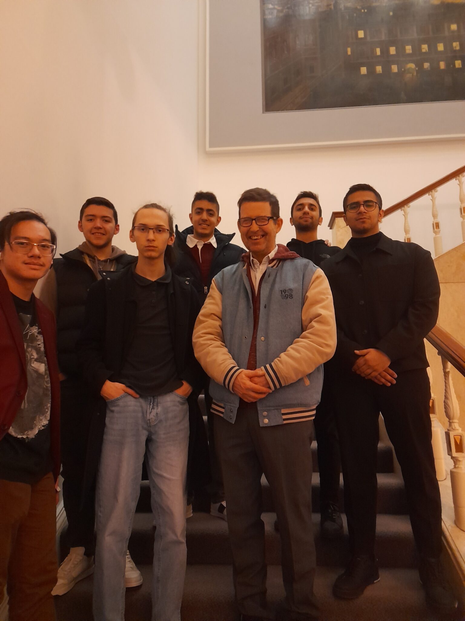 Students attend British Physics Olympiad Lecture | DLD College London